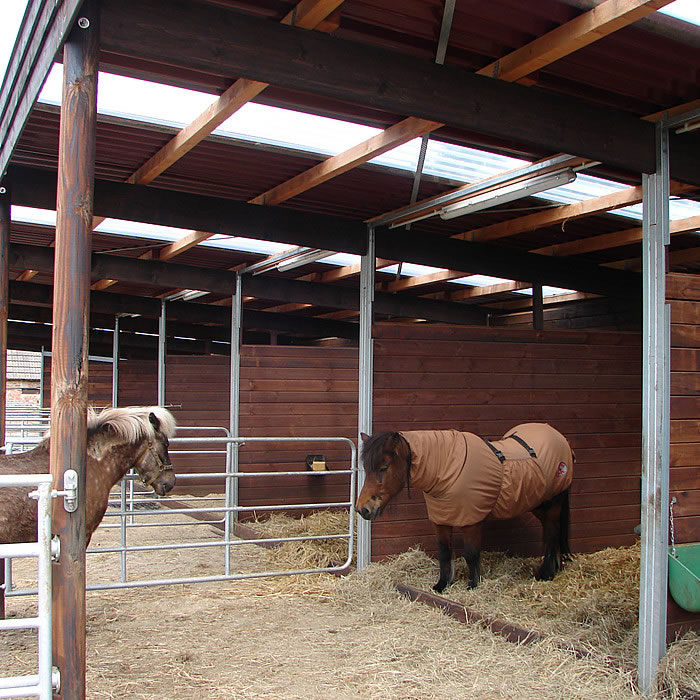 Bildergalerie Stall Offenstall mit Vordach kaufen